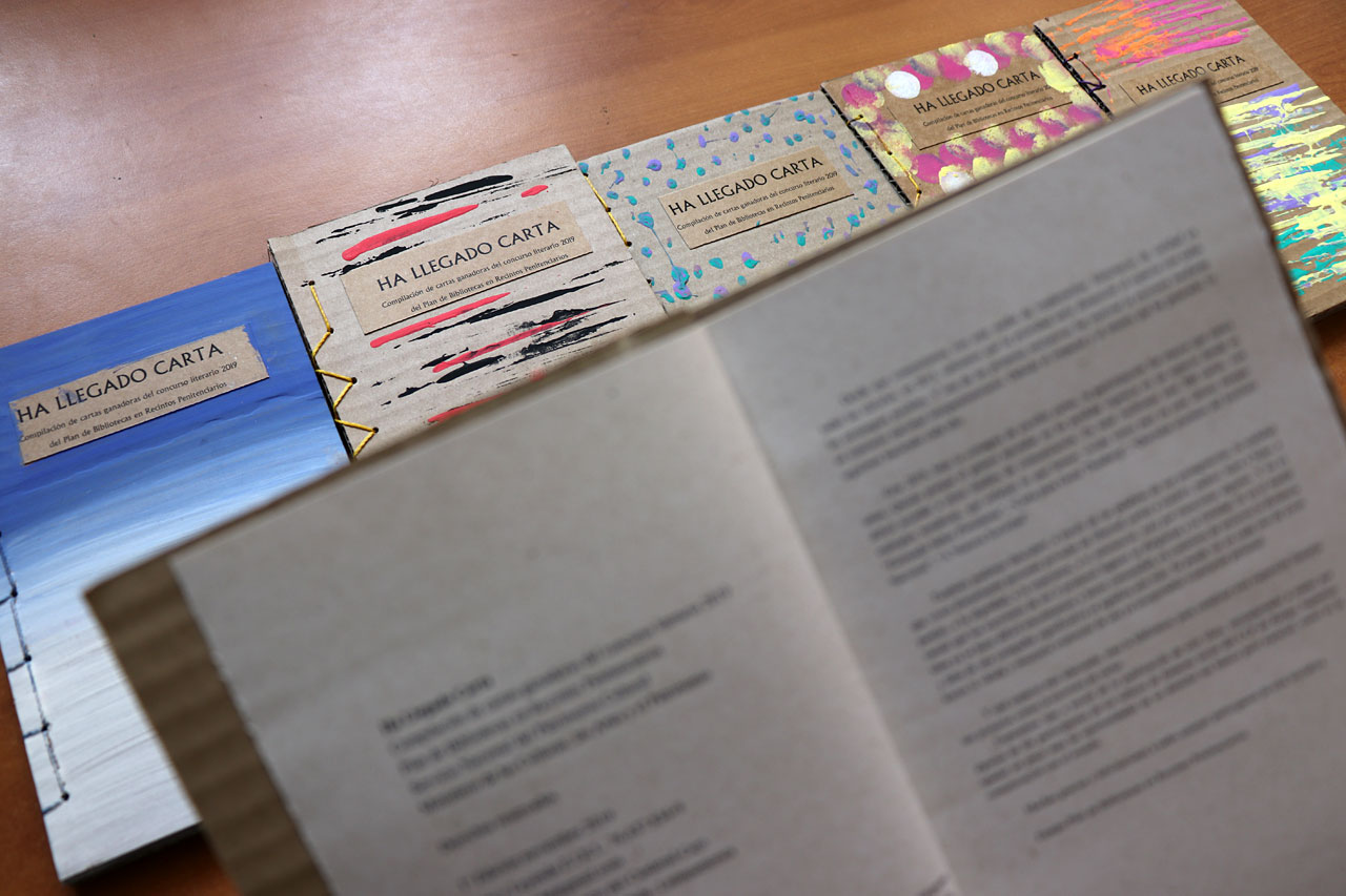 “Ha Llegado Carta”: Libro cartonero reúne las mejores cartas escritas ...